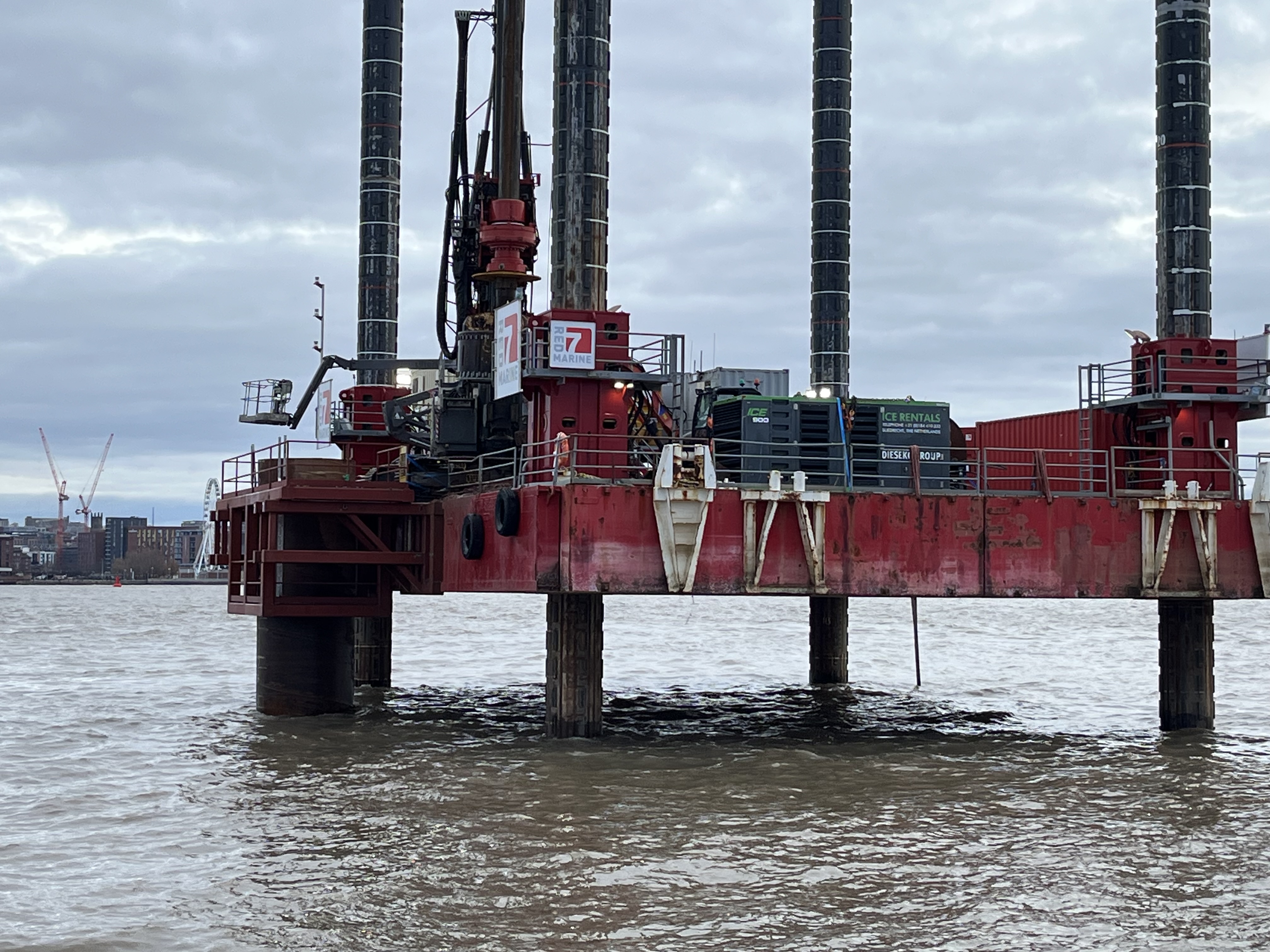 Piling, demolition and welding – full speed ahead for Woodside Ferry ...